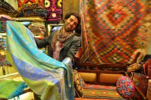 Bargaining Tips: How Women Can Master The Art Of Haggling